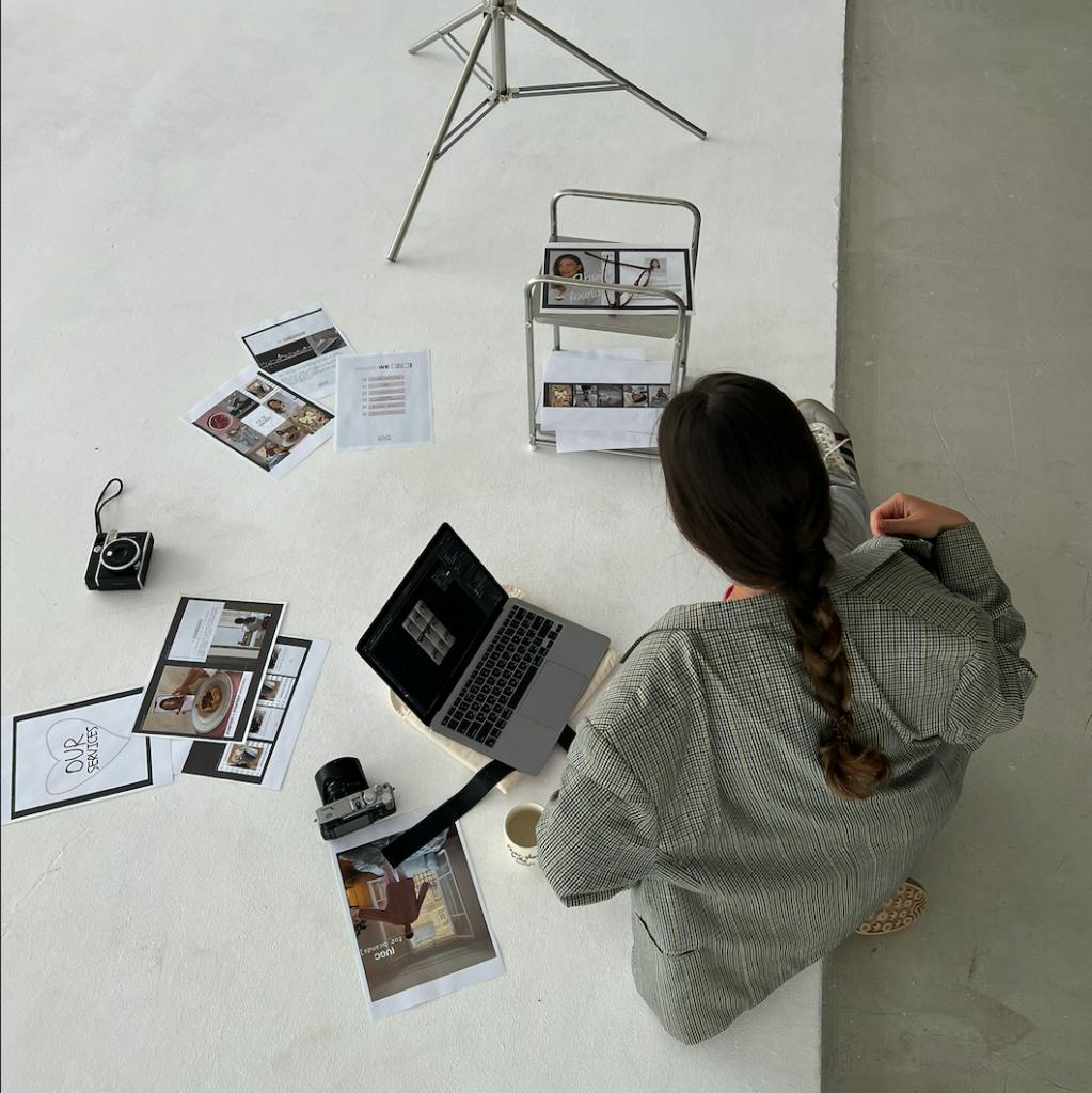 Content Kiosk - Stock Video Footage | Artlist