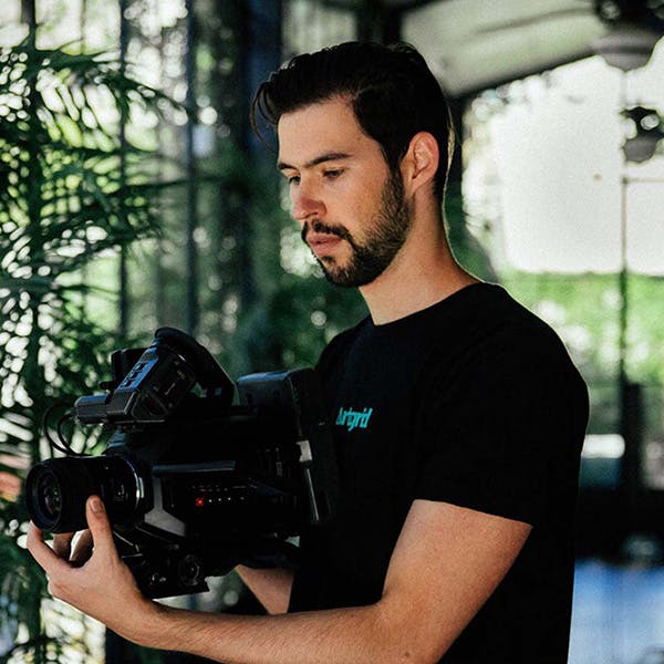 Yuval Aloni - Stock Video Footage | Artlist